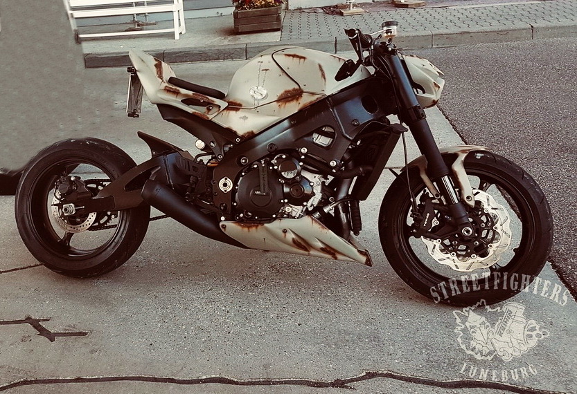 MGM-BIKES SUZUKI GSXR1000 K7 Streetfighter
